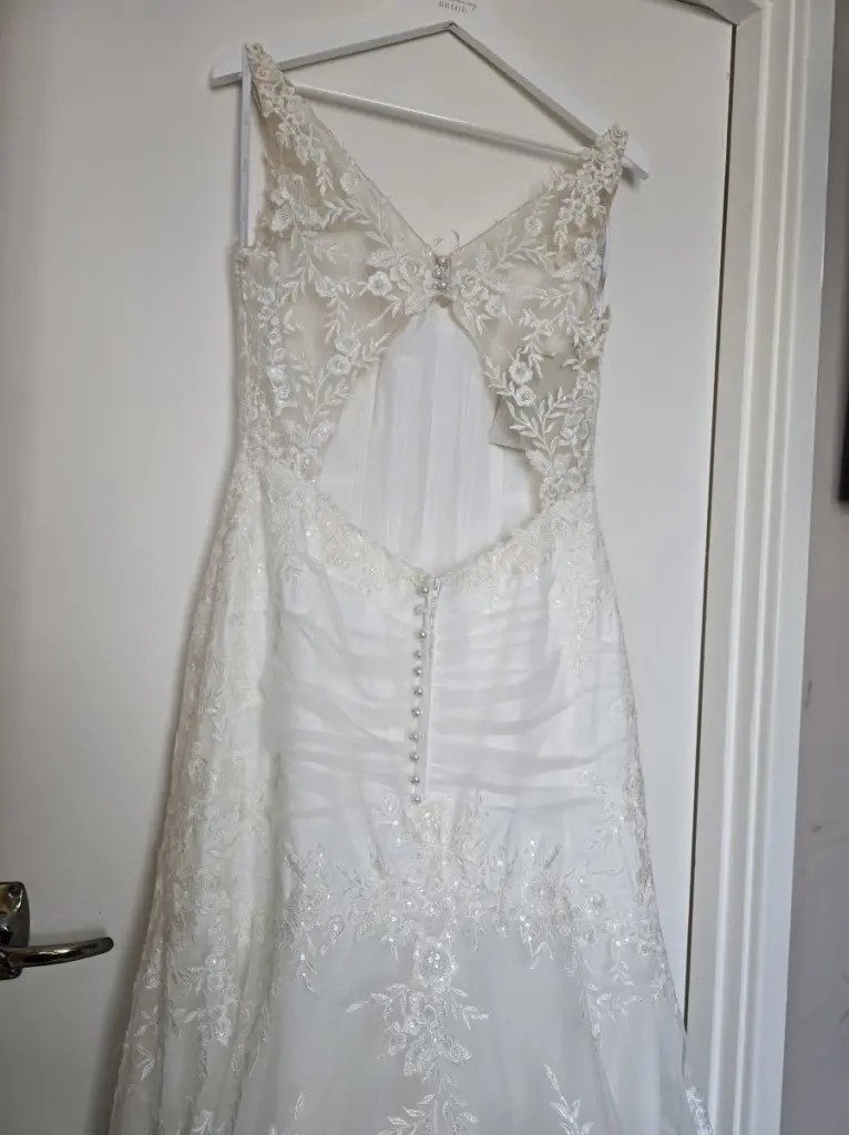 Buy or Sell My Wedding Dress on Bride2Bride